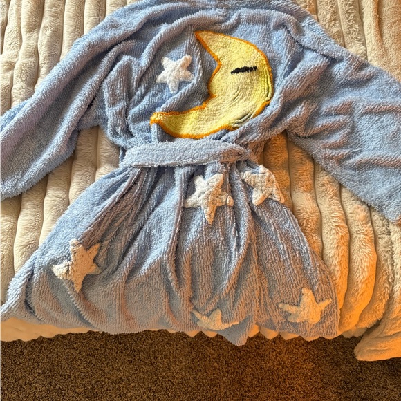 Intimates & Sleepwear | Canyon Group Robe By Damze And Co | Poshmark